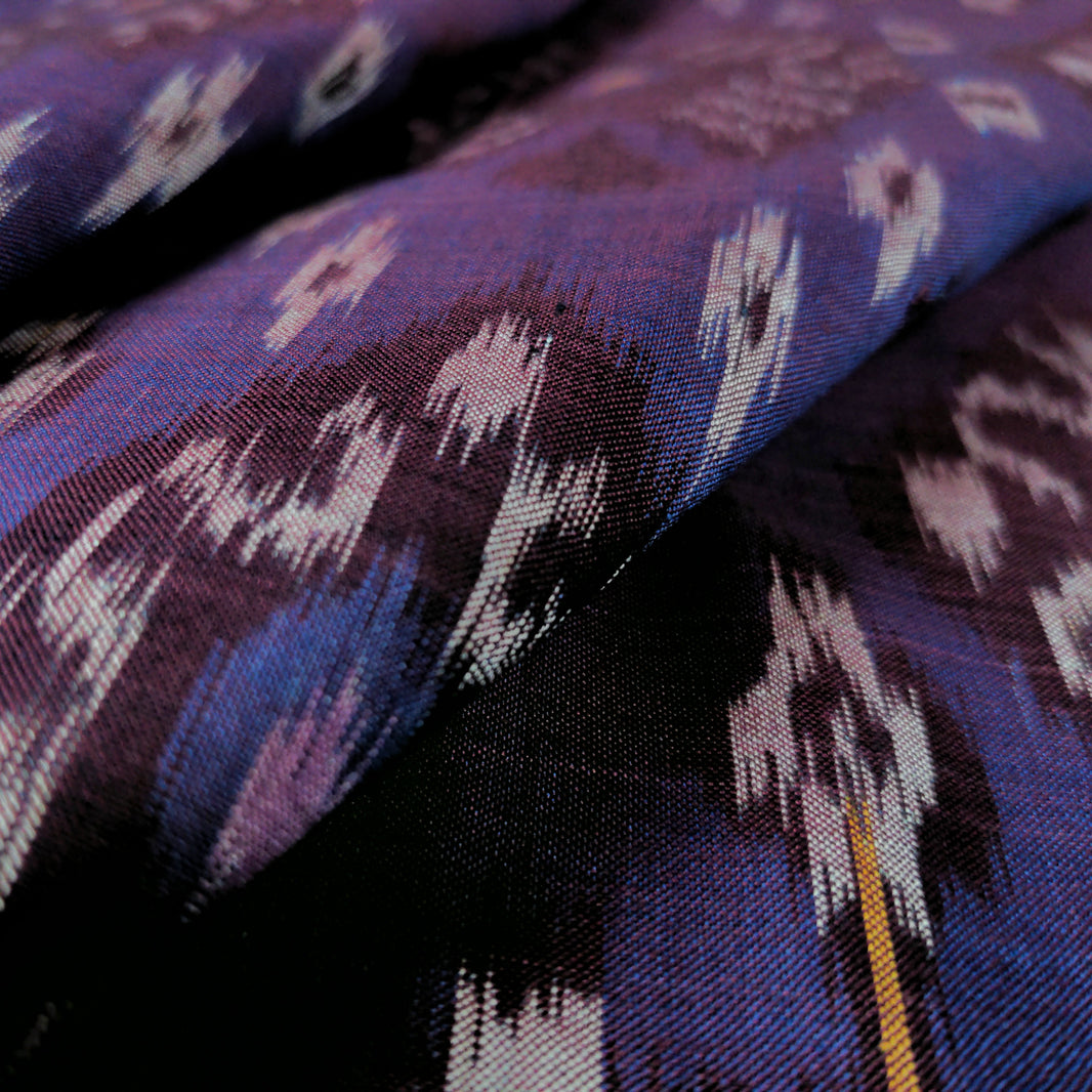 What Is Ikat Fabric? History, Techniques & Modern Uses – Textile Traders